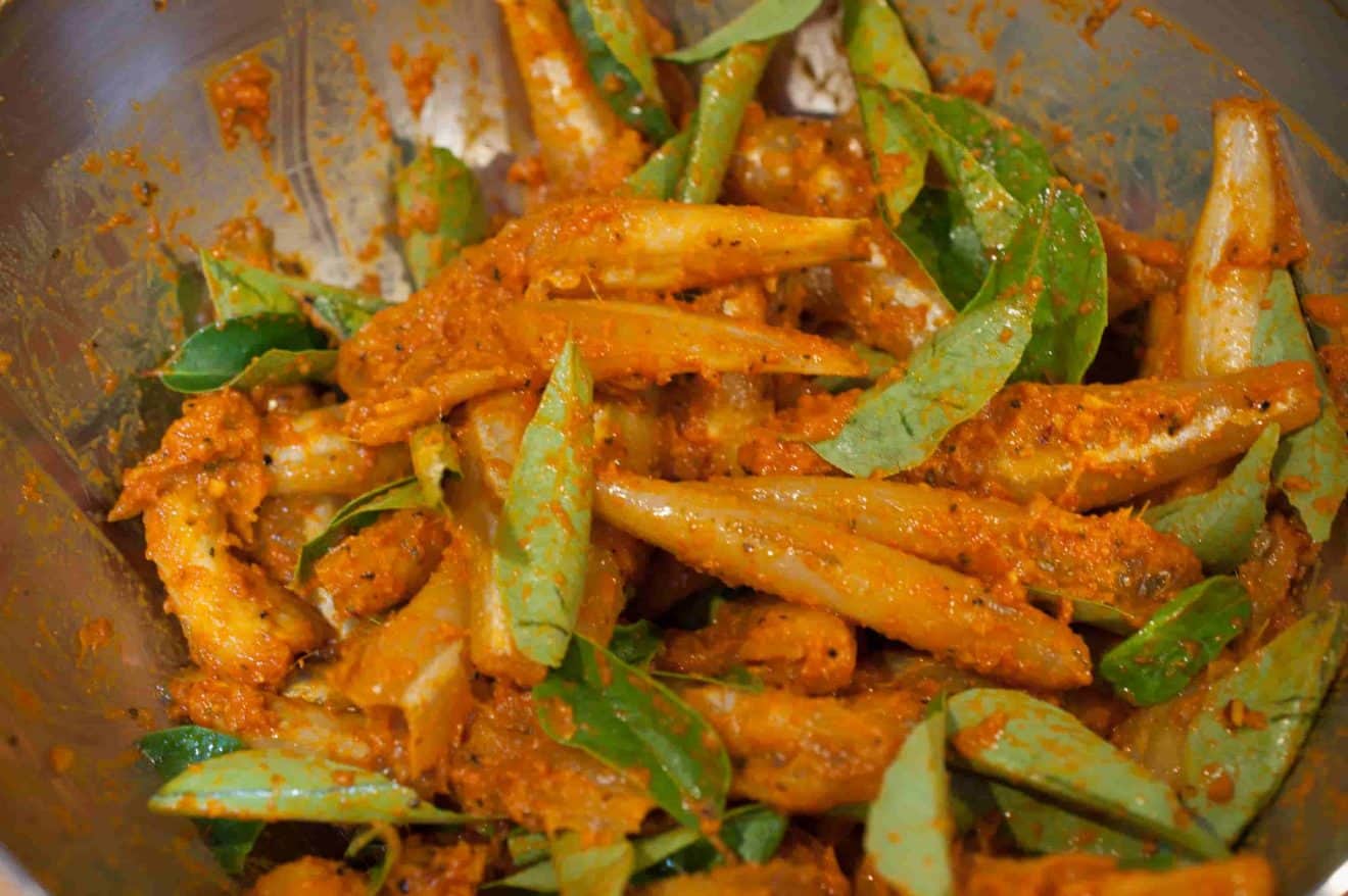 Kerala Netholi Fry (Anchovy Fry | Kozhuva Fry | Nethili Fry) Recipe