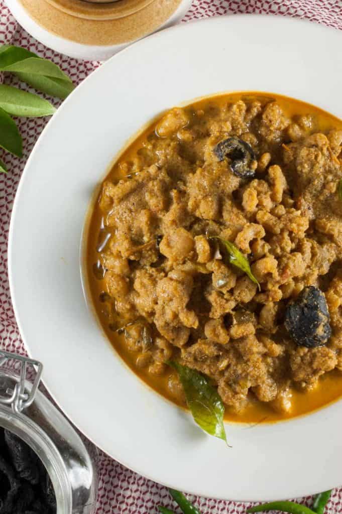 Chemmeen Varutharachathu (Kerala Prawns Curry with Roasted Coconut)